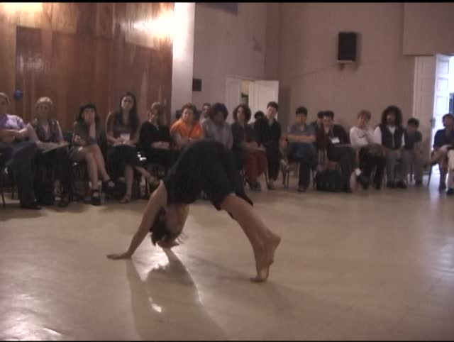 Video: Grupo Cultural Yuyachkani : theater work demonstration.